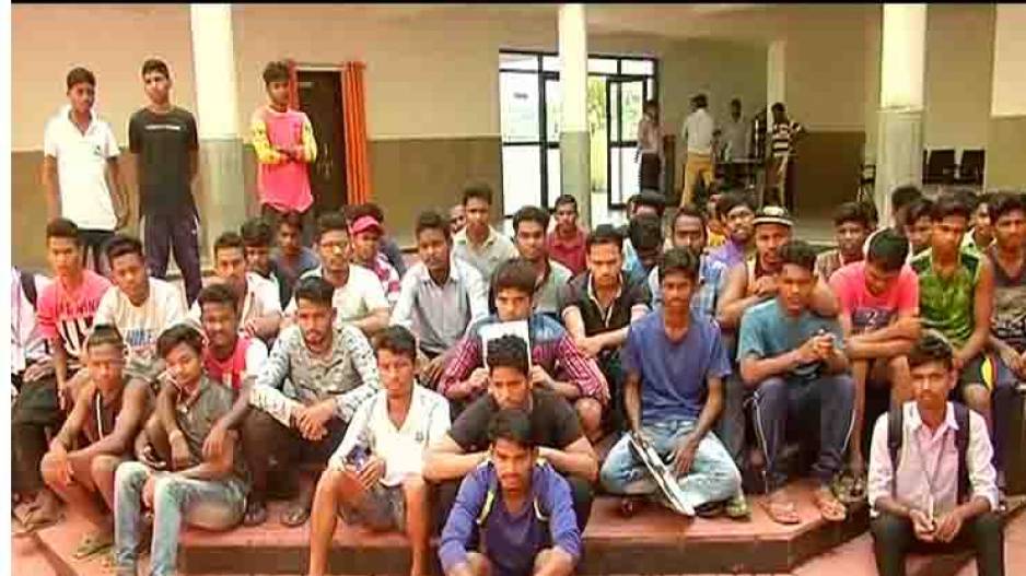 300 tribal students starve amid hostel canteen shut down
