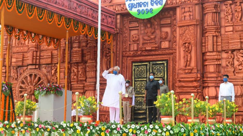 75th Independence Day: India Salutes Heroes Of Freedom Struggle (SEE PICS)