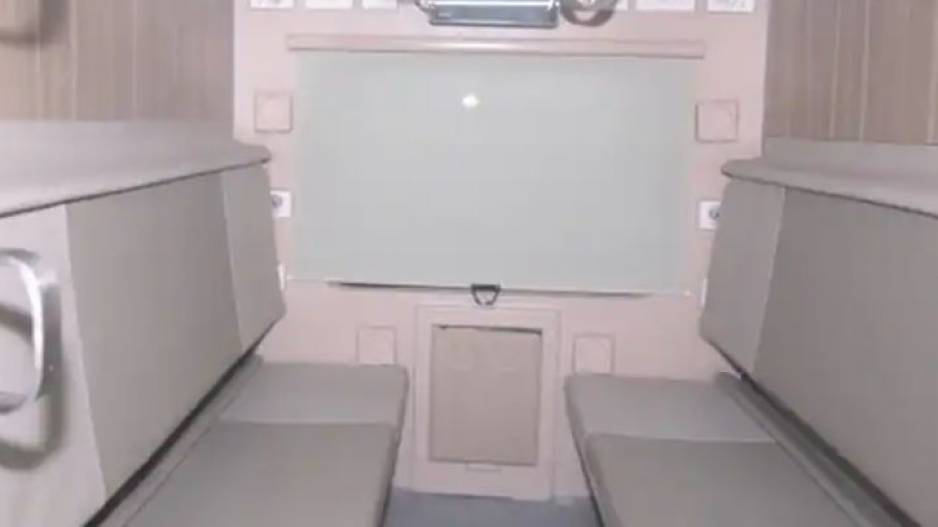 Indian Railways 3 Tier AC Economy Fare 8 Pc Less Than 3AC Coach All