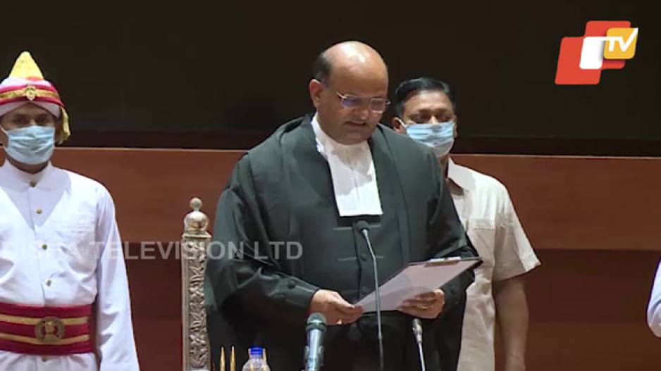 Justice Mohammad Rafiq took oath as the 31st Chief Justice of Orissa ...
