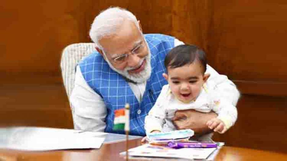 Prime Minister Narendra Modi on Tuesday treated his Instagram followers ...