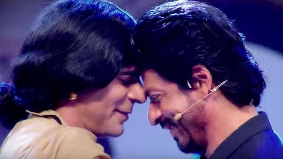 Zero Shah Rukh Khan Throws Challenge At Sunil Grover on Diwali Dr Gulati Is Ready