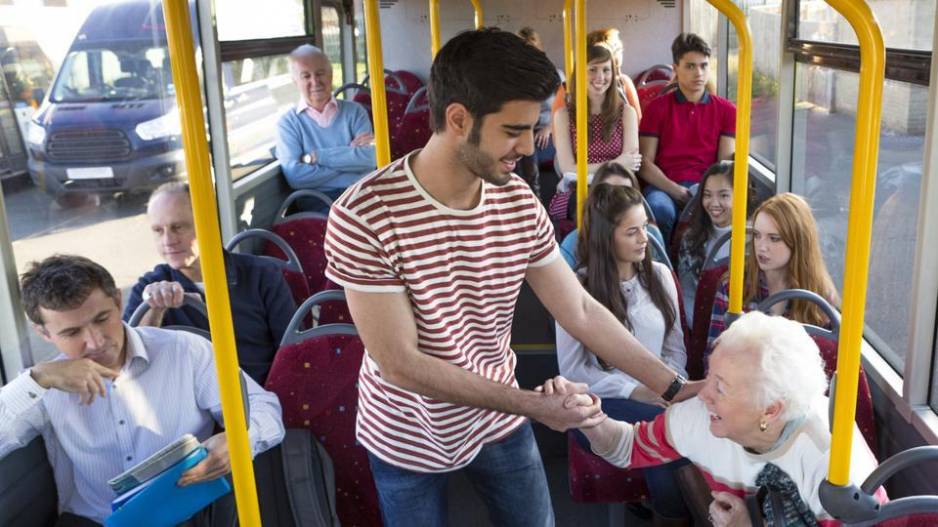 Helping strangers can boost confidence of teenagers Study