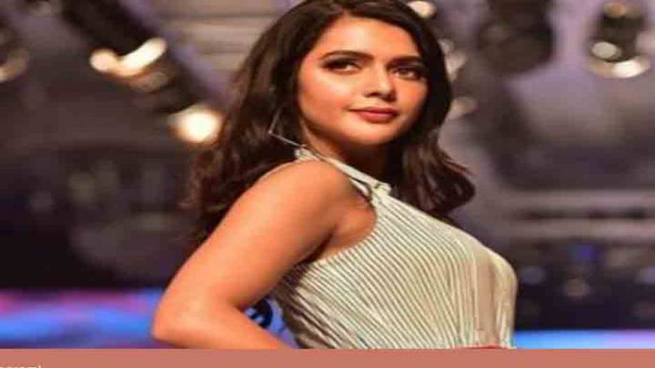 At least seven vehicles were damaged when a speeding car driven by a TV ...