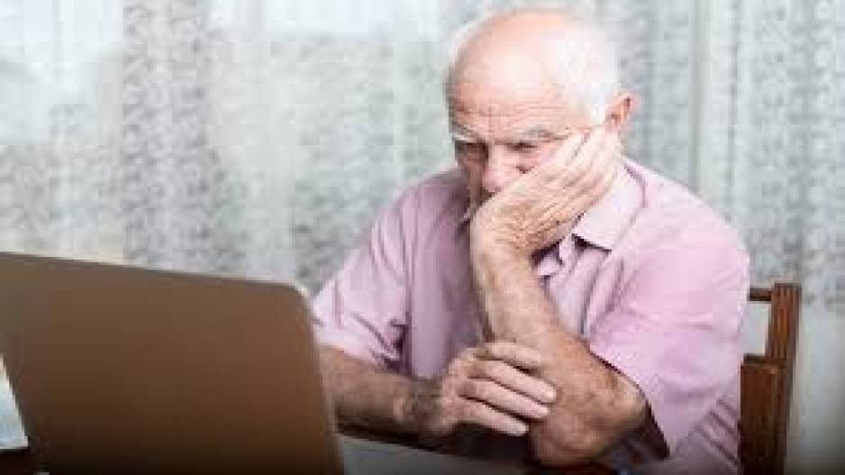 Pace Of Walking Memory Loss Can Predict Dementia