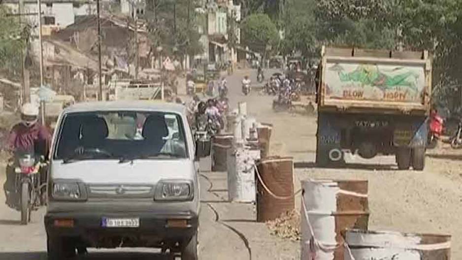 Locals allege gross irregularities in repair work of NH 26
