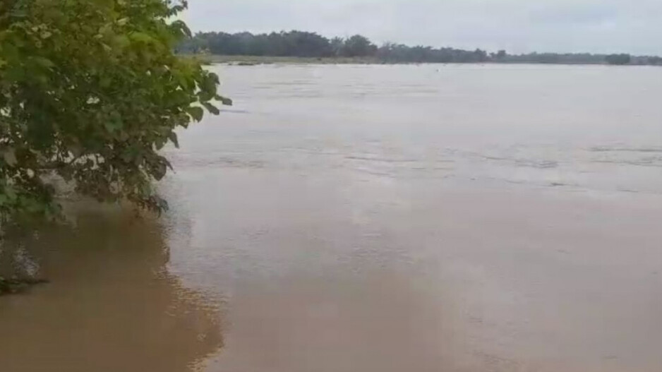Cyclone Dana: Heavy rain triggers flash flood in Balasore, several ...