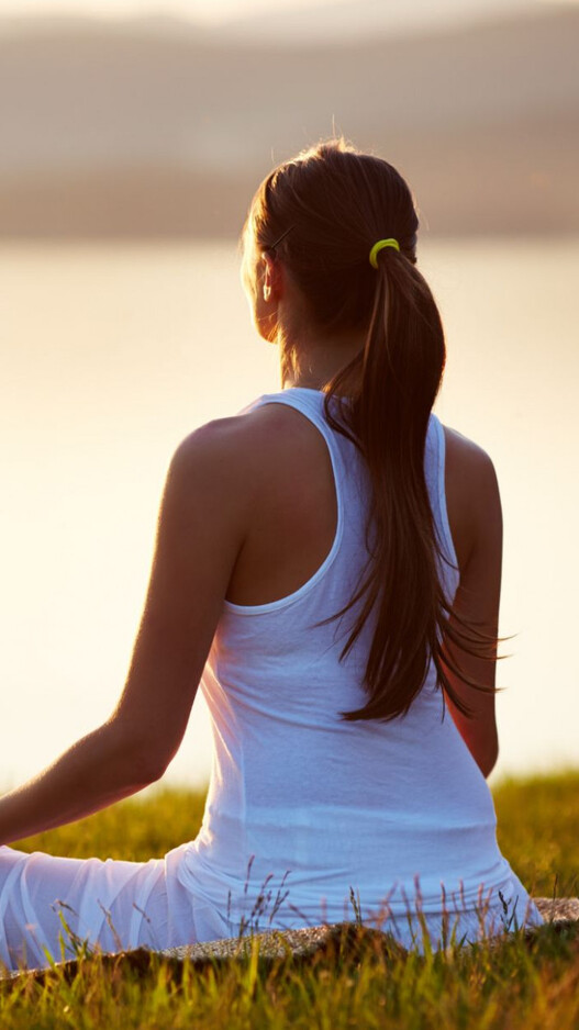 Screen-Strained Eyes? Try These 7 Yoga Poses to Refresh and Strengthen ...