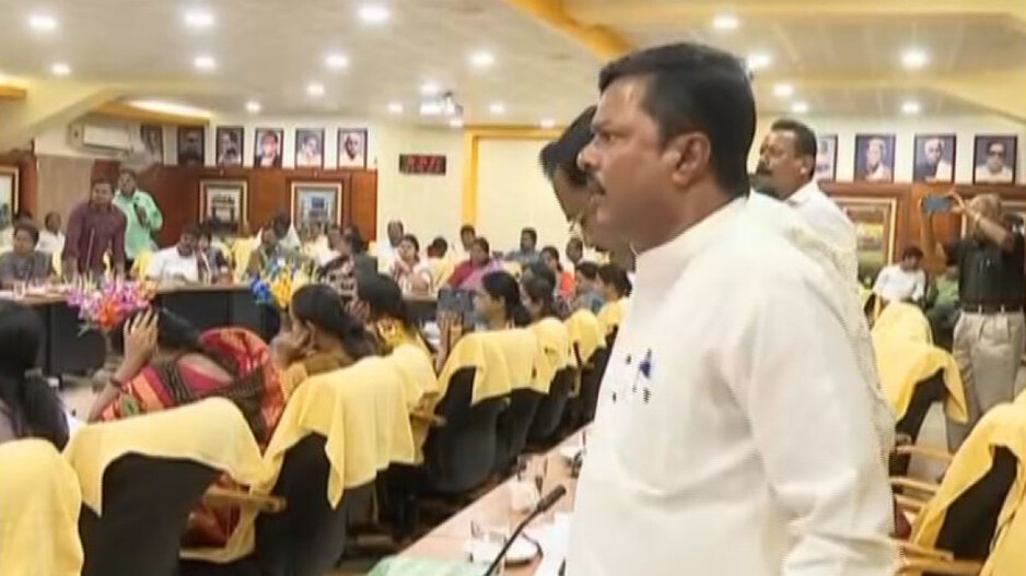 Ruckus in Cuttack Municipal Corporation meeting over MUKTA Scheme ...