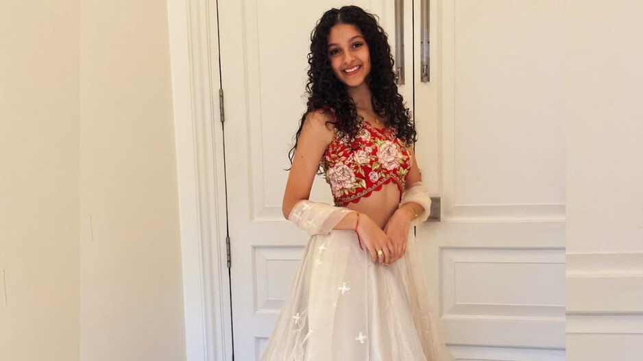 Mahesh Babu's daughter Sitara Ghattamaneni all set to make her movie debut!