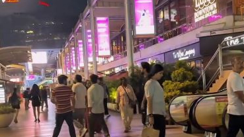 ‘Better than America’: US Vlogger left awestruck by Gurugram’s cyber hub