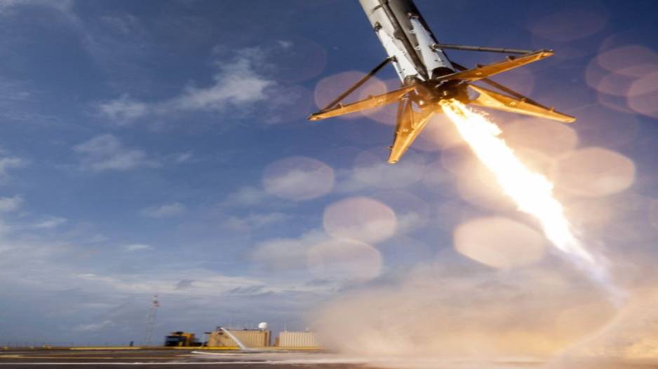 SpaceX aims to regain momentum with new rocket launch