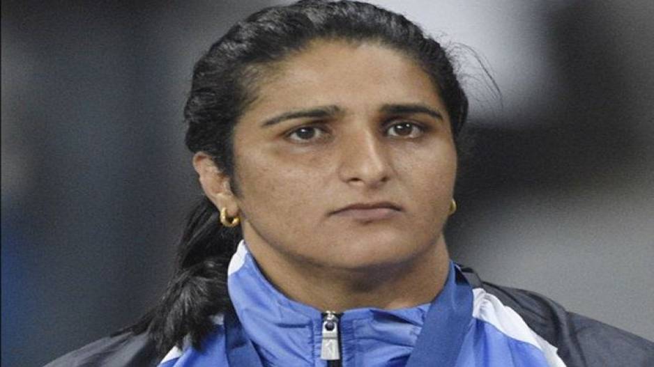 Seema crashes out of Olympic discus event