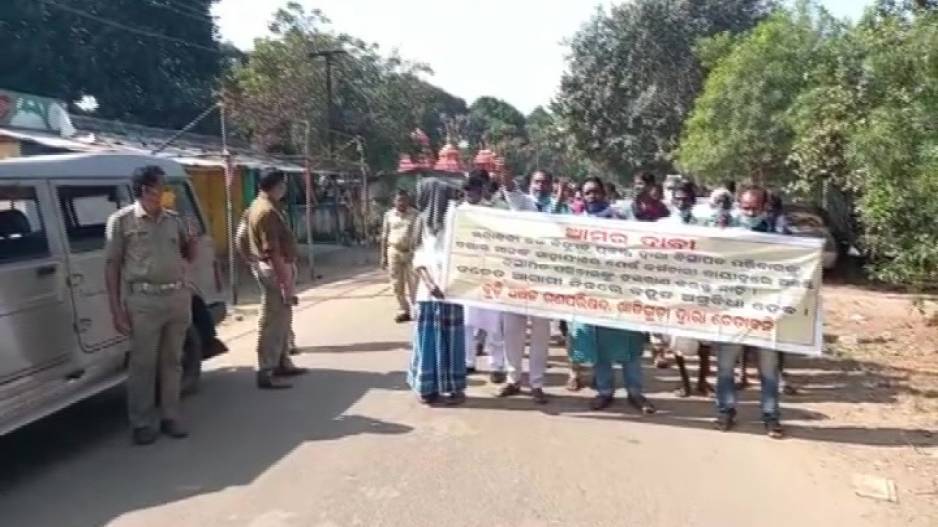 Residents displaced by Indravati reservoir project in the district on ...