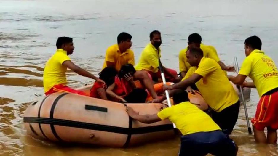 A swift response by the rescue team saved the lives of two young women ...