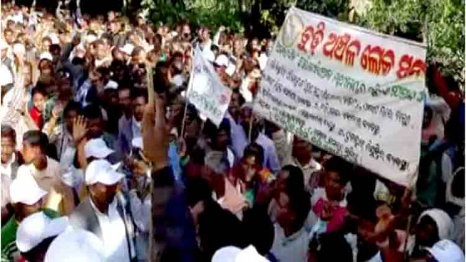 People displaced for Machkund Hydro Power Project stage demonstration