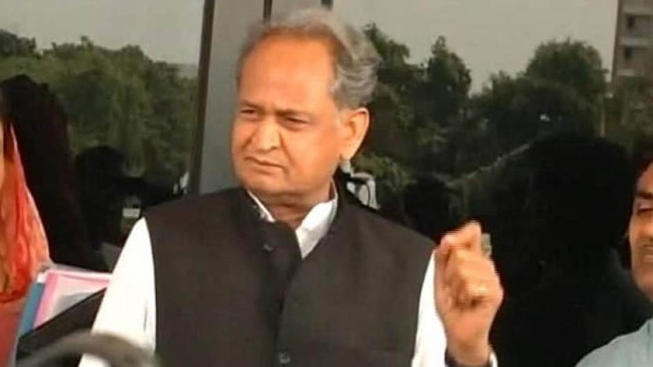 Gehlot goof-up: Rajasthan CM reads out excerpts of previous budget ...