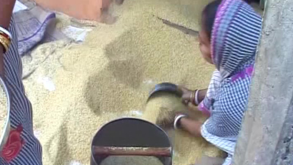 Free rice under NFSA: Odisha BJP to display posters of PM Modi at PDS ...