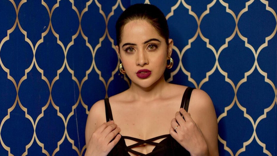Urfi Javed's Bold & Sultry Photoshoot Set Internet Ablaze Again